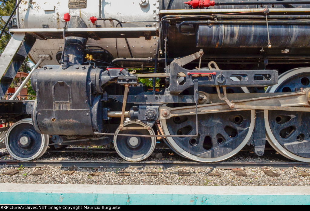 NdeM Steam Locomotive